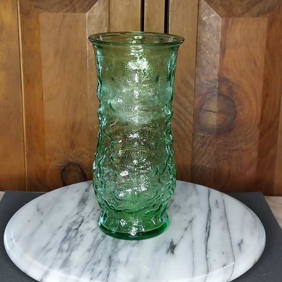 Accents | Green Crinkle Glass Vase | Poshmark